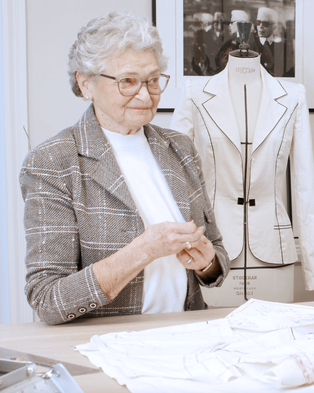 Behind the sunglasses - Amber Valetta | KARL LAGERFELD